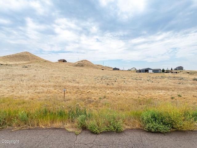 6201 Red Hills Rd, Gillette, WY 82718