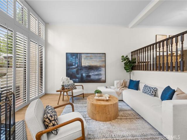6201 Shoup Ave, Unit 67, Woodland Hills, CA 91367 | MLS #SR26073 | Compass