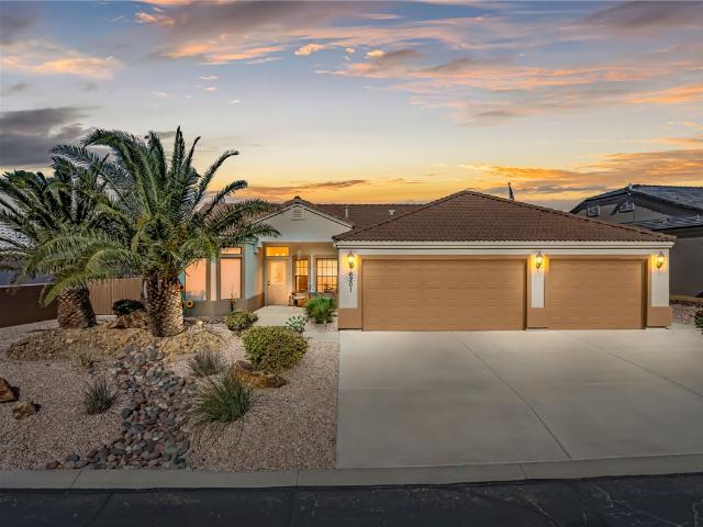 6201 Vista Laguna Dr, Fort Mohave, AZ 86426 | MLS #036805 | Compass