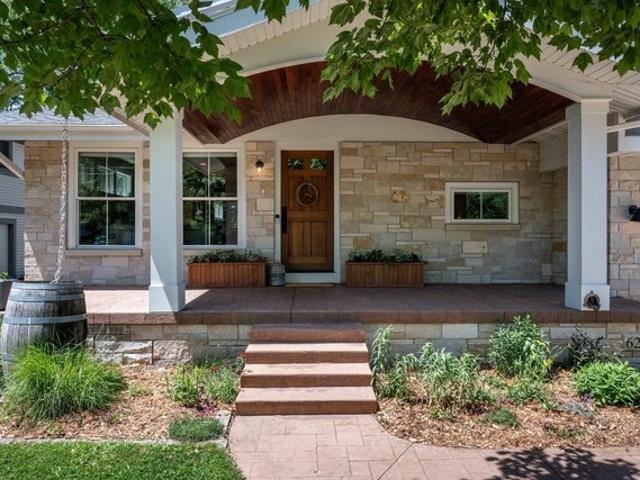 6201 Winnequah Rd, Monona, WI 53716