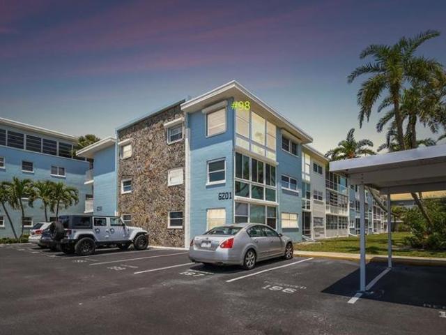 6201 2nd St E #98, Saint Pete Beach, FL 33706