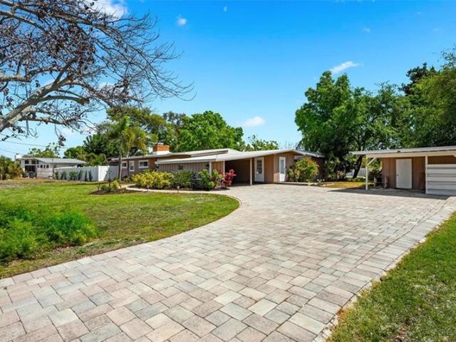 6201 6th Ave NW, Bradenton, FL 34209