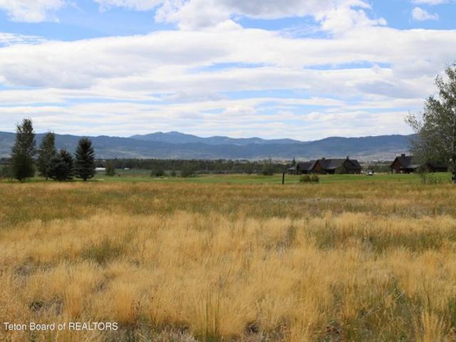 6202 Peregrine Dr, Victor, ID 83455