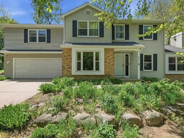 6202 Rivercrest Dr, McFarland, WI 53558