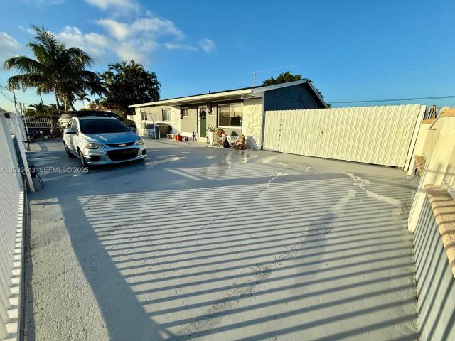 6202 SW 107th Ave, Miami, FL 33173 | MLS #A12013