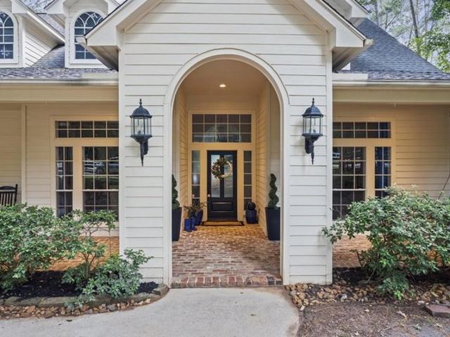 6203 Fieldwood Ln, Conroe, TX 77304