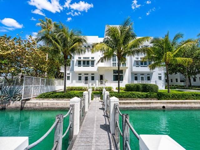 6203 Laguna Path N, Miami Beach, FL 33141