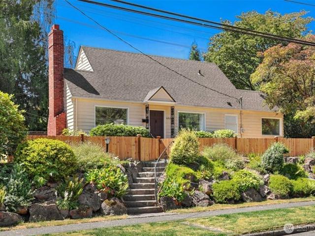 6203 39th Ave NE, Seattle, WA 98115