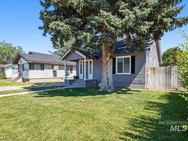 620 16th Avenue S