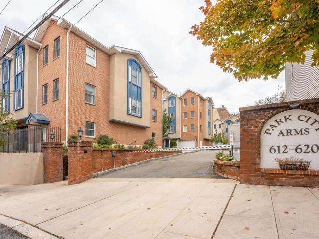 620 38Th St # 701