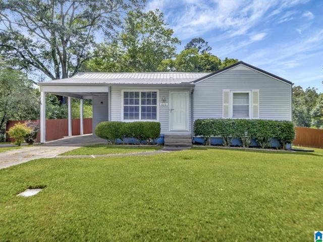 620 4th Ct, Pleasant Grove, AL 35127