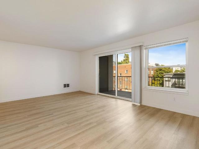 620 5th Ave W 1 Bedroom Apartment for Rent at 620 5th Ave W, Seattle, WA 98119 Lower Queen Anne