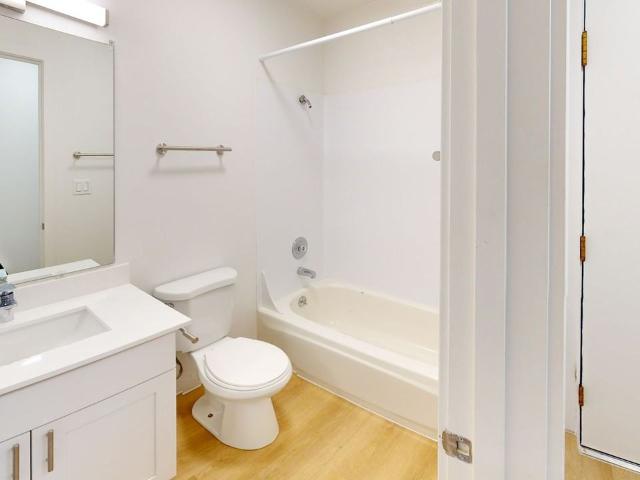 620 5th Ave W 1 Bedroom Apartment for Rent at 620 5th Ave W, Seattle, WA 98119 Lower Queen Anne