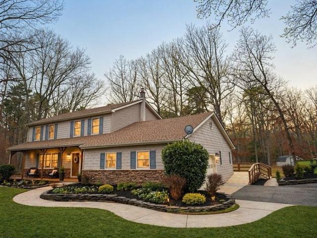 620 Columbia Rd, Egg Harbor City, NJ 08215