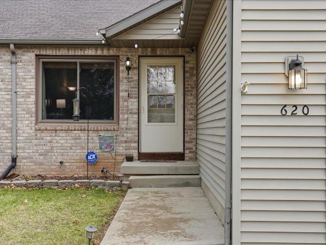 620 Constitution Ln, DeForest, WI 53532 | MLS #2020 | Compass