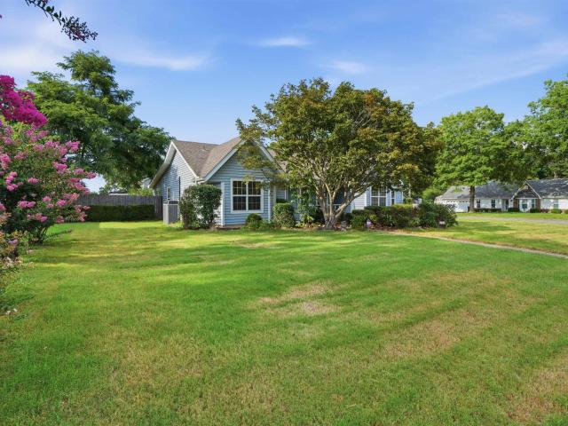 620 Chaucer Ct