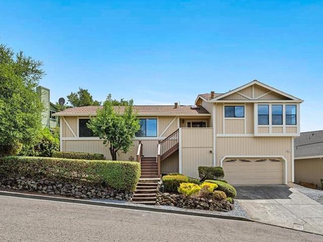 620 Alta Vista Dr, Healdsburg, CA 95448