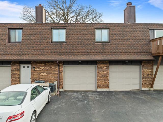 620 Bowers Blvd 4, Delavan, WI