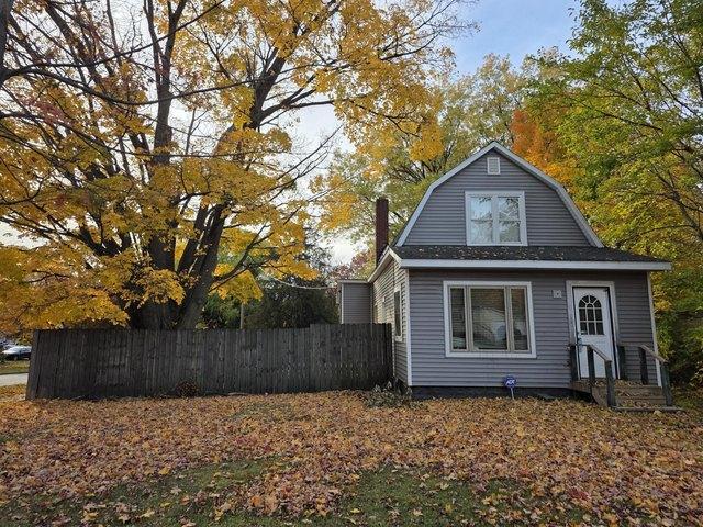 620 Bailey Ave, South Haven, MI 49090