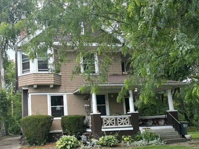 620 Baldwin Pl, Toledo, OH 43610