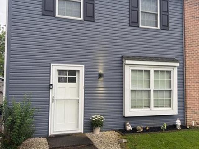 620 Bernhard Ave, Mount Joy, PA 17552