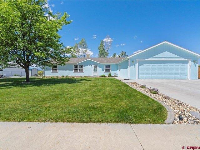 620 Golden Dr, Montrose, CO 81401