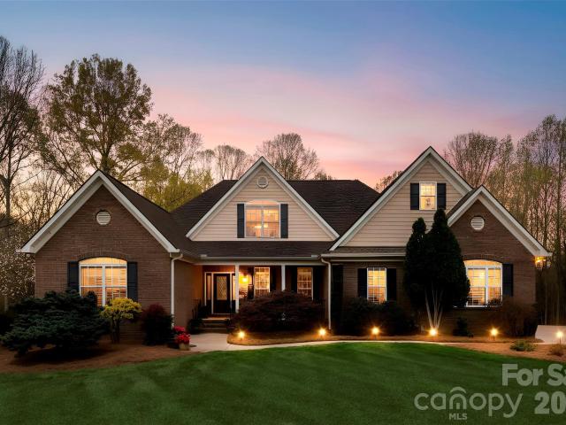 620 Garden Hill Court