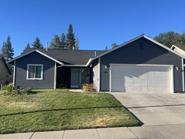 620 Gem Dr, Susanville, CA 96130
