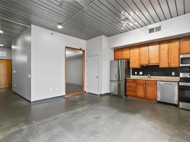 620 Glen Iris Drive NE 501