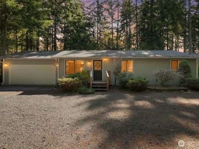 620 E Aycliffe Dr, Shelton, WA 98584