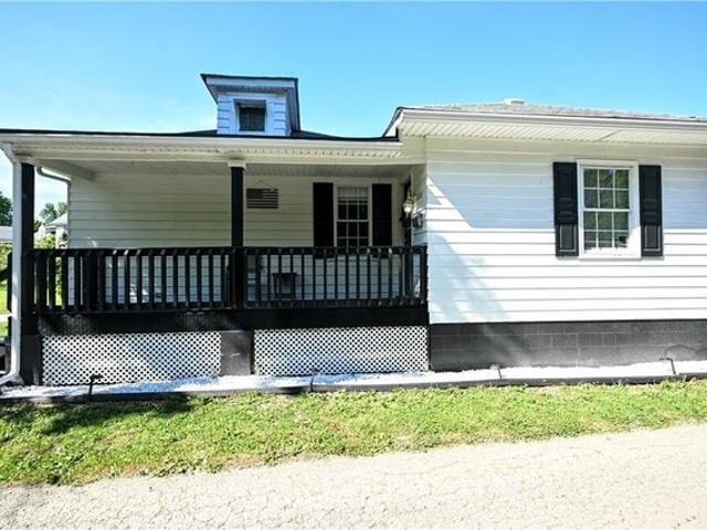 620 Eleanor Ave, Scottdale, PA 15683