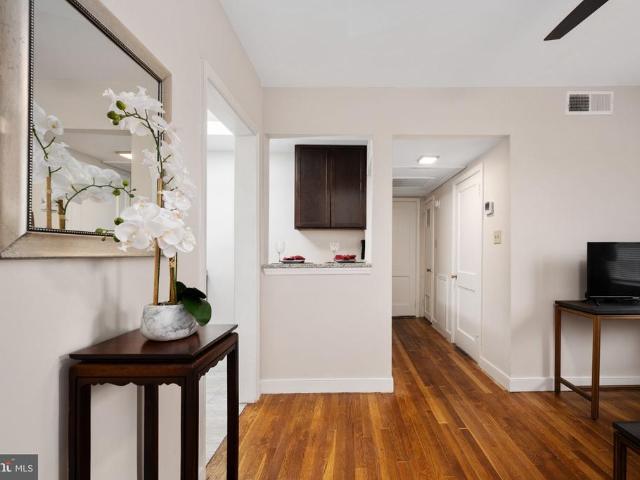 620 Kenmore Avenue # APT 2