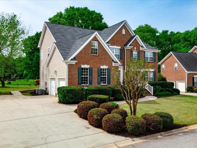 620 Heathercrest Court