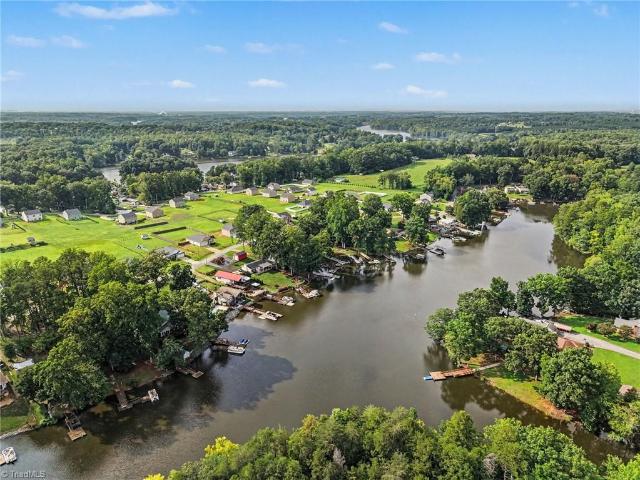 620 Hickory Point Drive