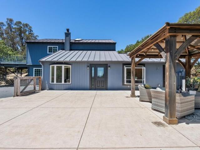 620 Hidden Valley Rd, Royal Oaks, CA 95076