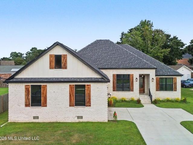 620 Old Savannah Dr, Long Beach, MS 39560