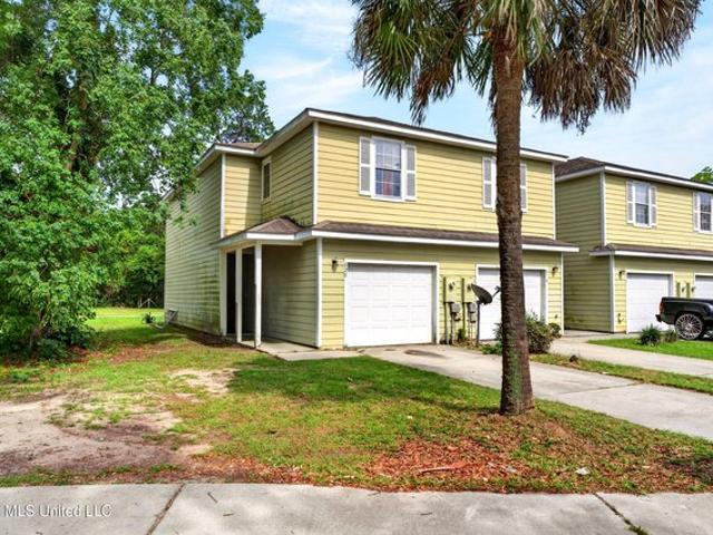620 Layton Dr, Gulfport, MS 39507
