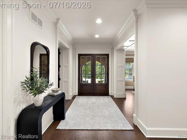 620 Lakeside Drive