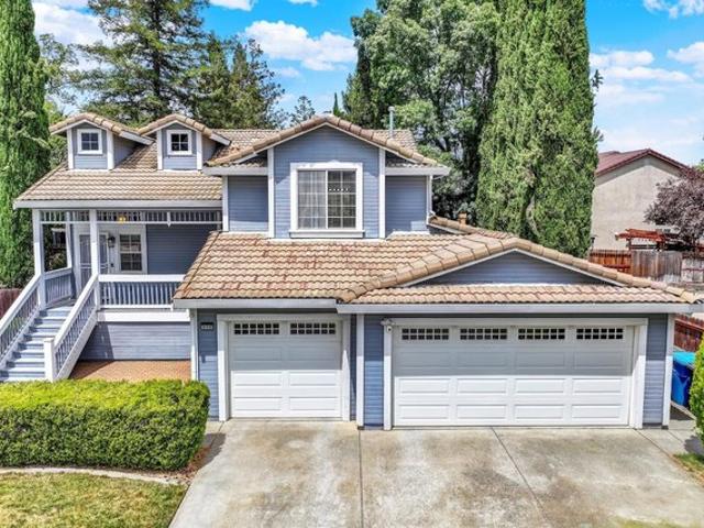 620 Monk Ct, Dixon, CA 95620