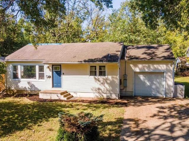 620 N Almond St, Carbondale, IL 62901