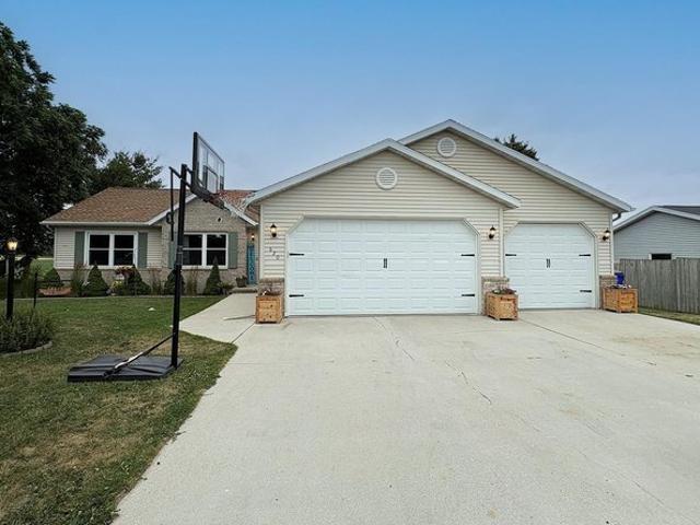 620 N Packer Dr, Whitelaw, WI 54247