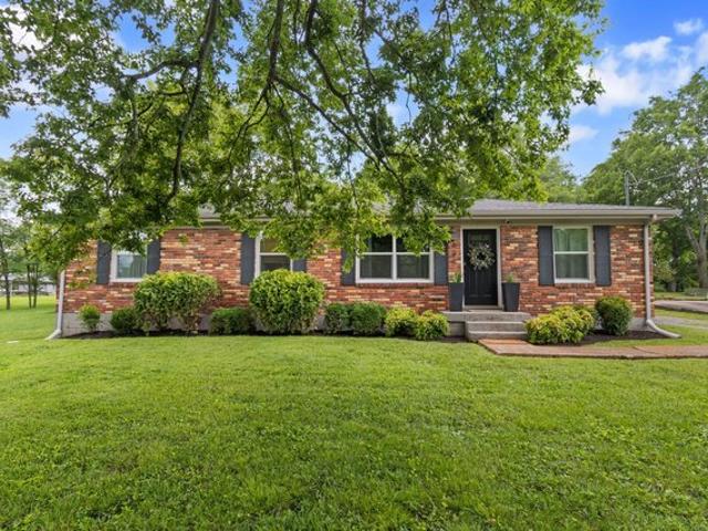 620 Nawakwa Trl, Madison, TN 37115