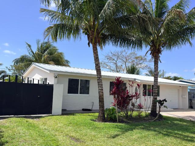 620 NE 24th St, Pompano Beach, FL 33064 | MLS #B26015 | Compass
