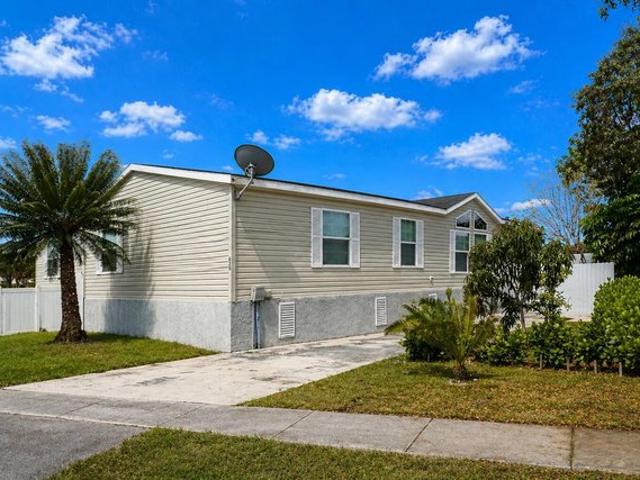 620 NW 215th Ave, Pembroke Pines, FL 33029