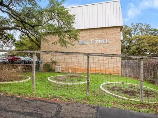 620 S 1st St #315, Austin, TX 78704 MLS 6054043