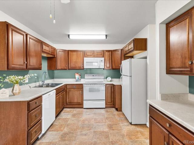 620 S Alton Way # 2D