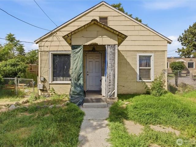 620 S Chelan Ave, East Wenatchee, WA 98801