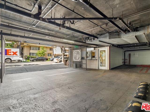 620 S Gramercy Pl, Unit 301, Los Angeles, CA 90005 | MLS #26854