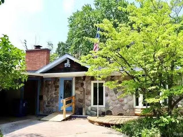 620 S MAIN Street, Davison, MI 48423 648797680