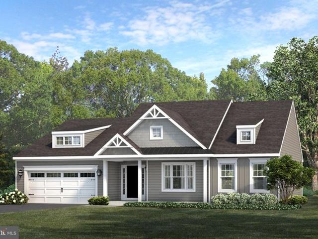 620 S Smith Dr Unit Douglas, Quarryville, PA 17566